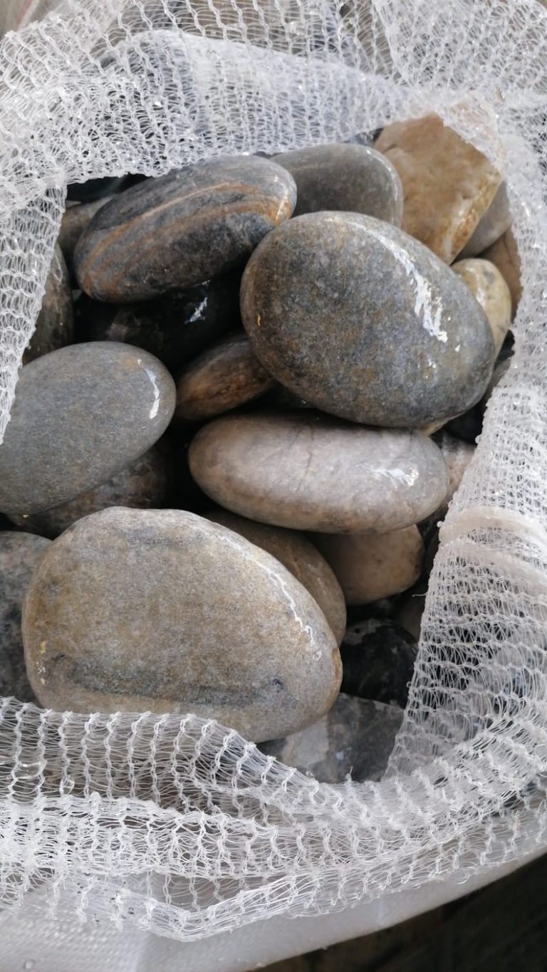 Flat Cobbles | 60-120mm | Derbyshire Aggregates