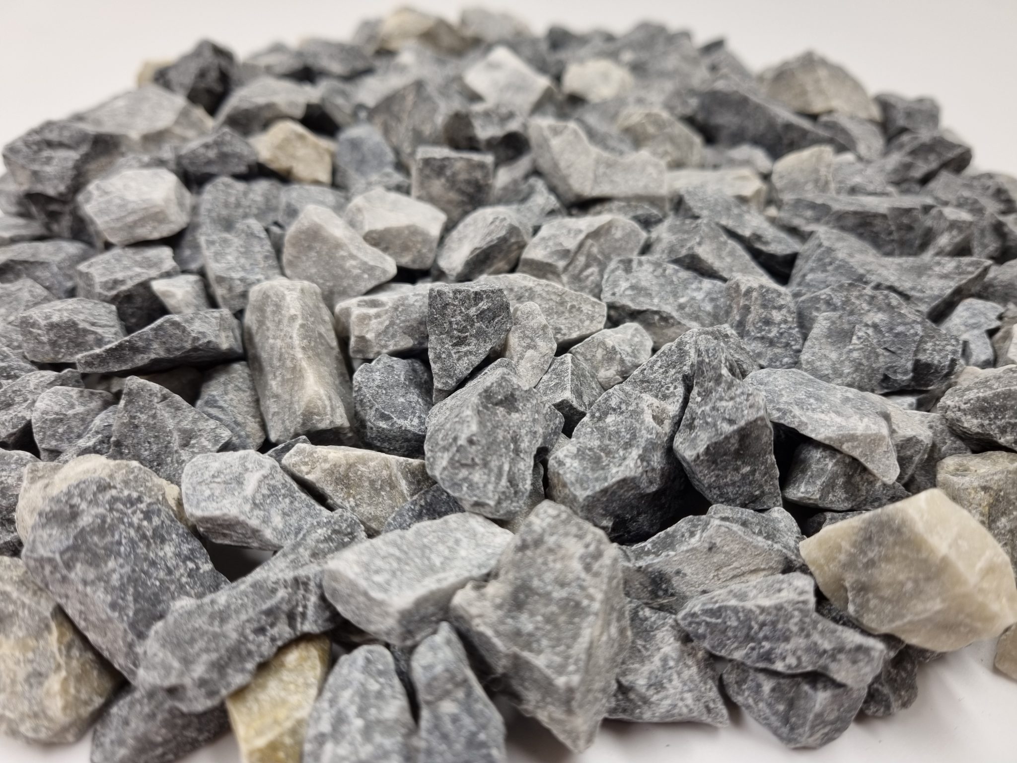 Alpine Blue Chippings | Derbyshire Specialist Aggregates